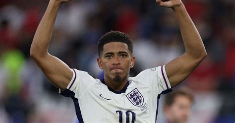 [오피셜] 출전 정지 위기 넘겼다 외설적 세리머니 벨링엄 징계 결정→1경기 정지 유예 벌금 4000만원