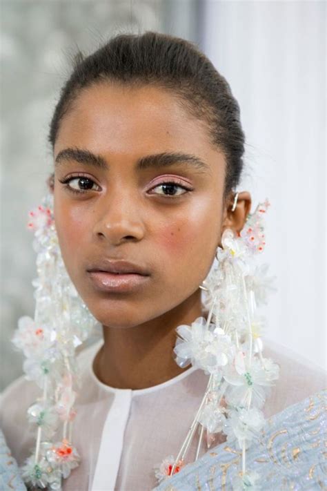 Latest Bridal Makeup Trends 2017 Saubhaya Makeup