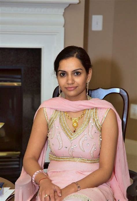 Wallpapers Pakistani Desi Teen Girls Famous Facebook Photos Largest