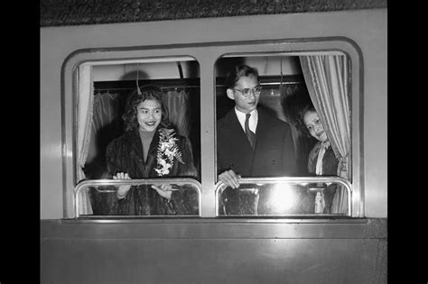 สื่อสวิสร่วมรำลึกถึงในหลวงร 9 ผ่านภาพขณะทรงประทับในสวิตเซอร์แลนด์