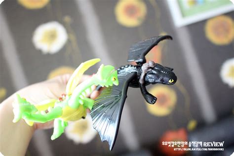 맥도날드 해피밀 장난감 드래곤길들이기2 투슬리스