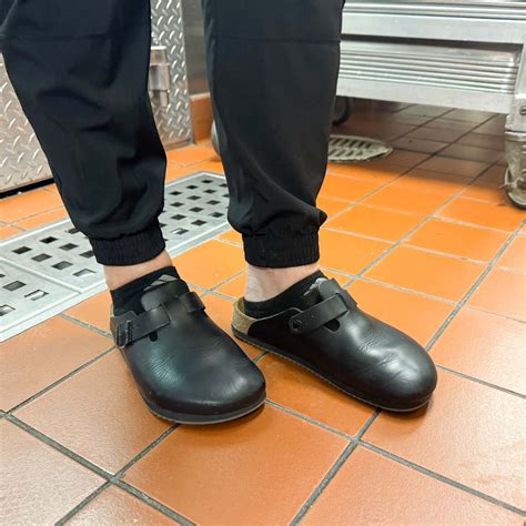 These Are The Best Shoes Chefs Wear For Long Days In The Kitchen