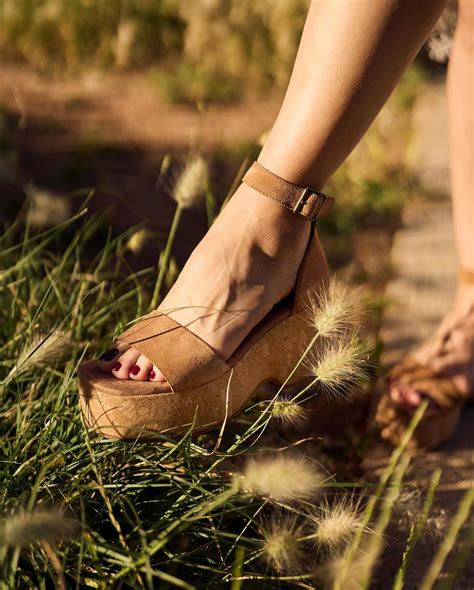 Tonia Sotiropoulous Feet