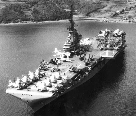 Cva 9 Uss Essex 1956 Essex Class Uss Intrepid Navy Carriers Cuban Missile Crisis Navy