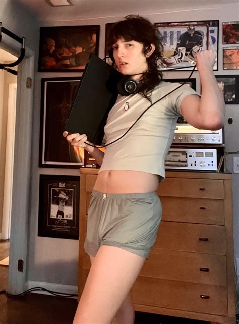 average linux user r nonbinary