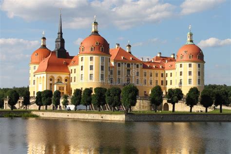 Castelo De Moritzburg Foto De Stock Imagem De Bonito 26919988