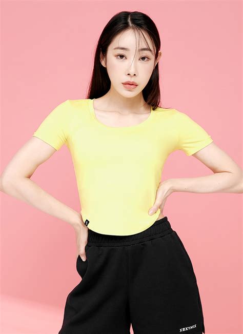 젝시믹스 젤라라이트 라운드 크롭탑 11