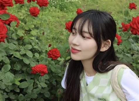 퀸덤 퍼즐 첫방 기념으로 올려 보는 위키미키 엘리 음색 영업글 인스티즈instiz 이슈 카테고리