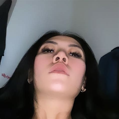 Yuni Wahyunda Yuni Wahyunda • Threads Say More