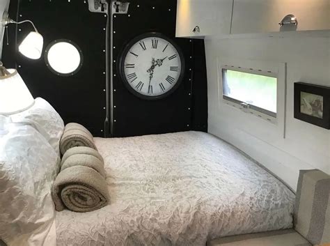 The Clock Scrolller The Clock Scrolller