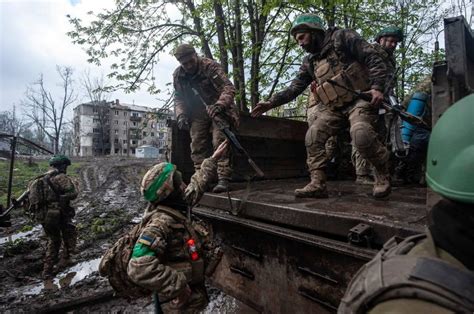 ЗСУ взяли під вогневий контроль трасу Бахмут Горлівка Євлаш Читайте на Ukr Net