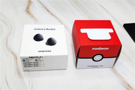 갤럭시 버즈2 오닉스 포켓몬 몬스터볼 커버 패키지 내돈내산 네이버 블로그