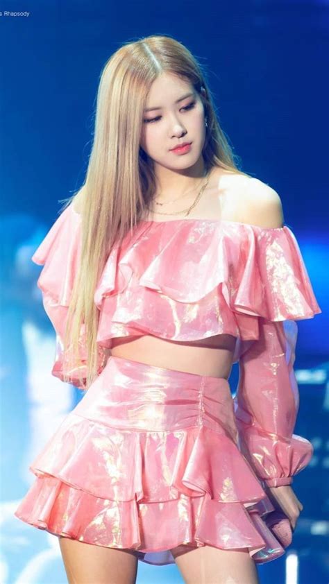 Pin By Lulamulala On Blackpink Rosé Rosé Outfit Rose Outfits Blackpink Rose