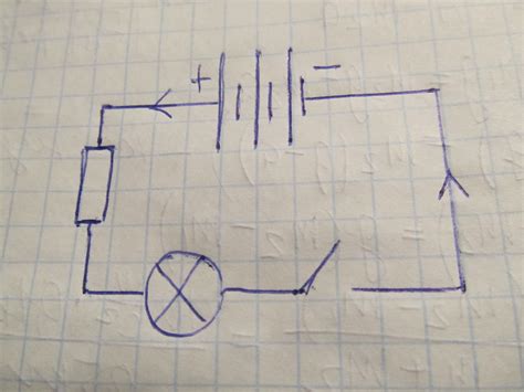 начертить схему электрической цепи изображенного на рисунке и укажите направление тока в нем