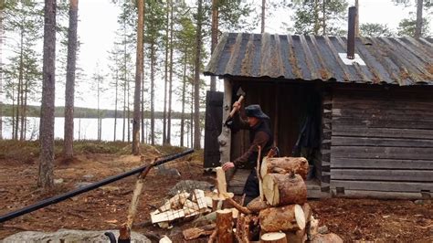 Избушка на Острове Готовлю ВКУСНОЕ Блюдо Быт в Таёжной Избе Ночёвка в Лесу На лодке