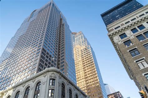 Premium Photo Downtown Calagry Business District Skyline At Dawn