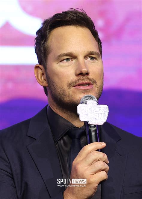 [포토s] 인사말 하는 크리스 프랫