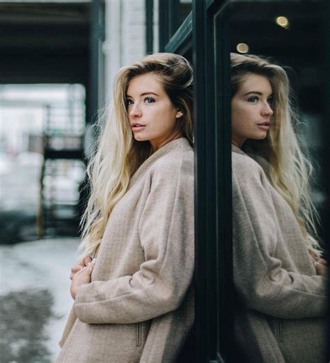 Maddy Perinovic Off White Jacket Scrolller