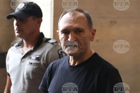 Съдът реши че Васил Божков остава в ареста за постоянно Утро