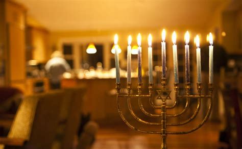 Віталій Кличко привітав юдейську громаду Києва зі святом Хануки Вечірній Київ