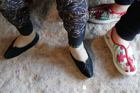 现代缠足女子苏州现代裹脚女孩 伤感说说吧