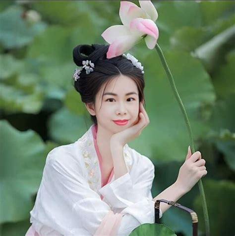 閱讀人 2018年度閱讀人。票選好書出爐 經過上千位讀者投票，上萬本書單排序統計，以下為大家投票的前一百本書結果，前20本為最多讀友推薦的好讀書單，後面80本則為隨機排序，本書單以2018