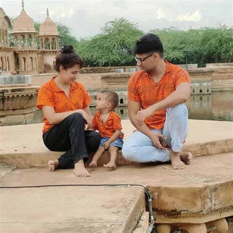 jayanti khatri lamba jenny lecture age husband name vlog marriage