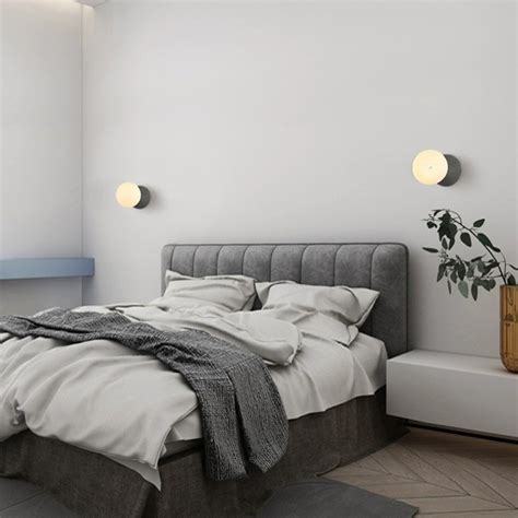 Heinoka Round Glass Ball Wall Light Screed