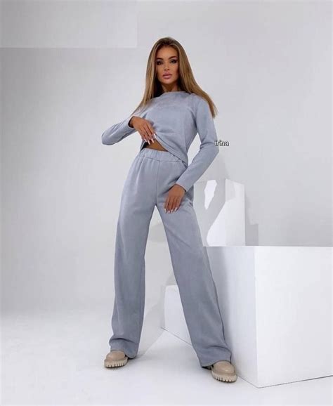 Костюм спортивный широкие брюки клеш без капюшона кофта — цена 1049 грн