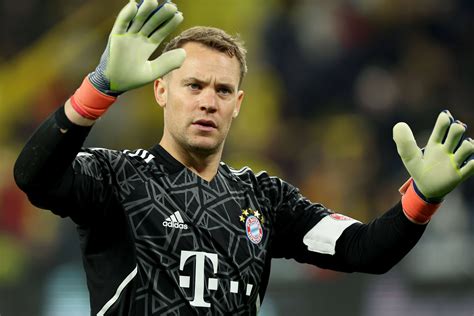 Manuel Neuer Droht Längerer Ausfall Fc Bayern Sucht Keeper Für Die