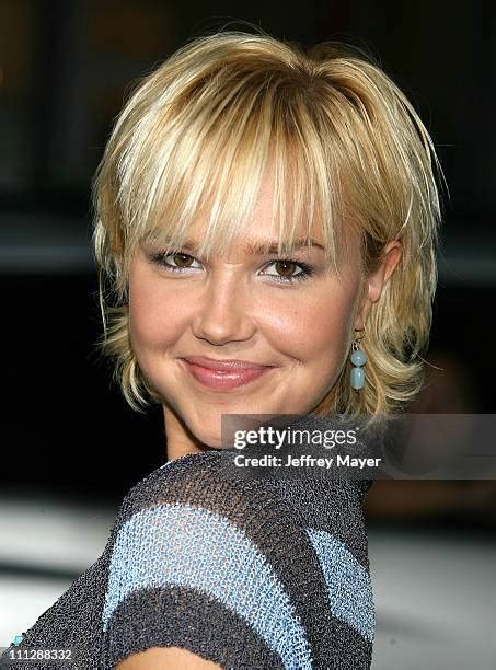 Arielle Kebbel Gridiron Gang Photos And Premium High Res Pictures