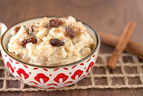 Як зварити молочну рисову кашу з молоком на сніданок Prostoway