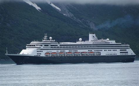 Frente A Chile Crucero Navega Con 42 Casos De Influenza Grupo Milenio