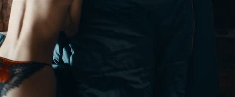 Nude Video Celebs Lena Meckel Sexy Friedliche Weihnachten S01e03 2022