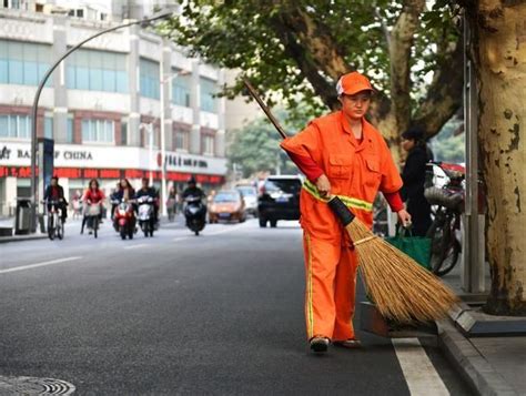 女友嫌弃我妈是环卫工人偶遇骑自行车的父亲后向我大献殷勤 科技 中国网