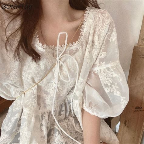 여성용 빈티지 레이스 자수 블라우스 우아한 스퀘어 칼라 루즈한 3 쿼터 시스루 스위트 캐주얼 상의 요정 한국 스타일블라우스 Aliexpress