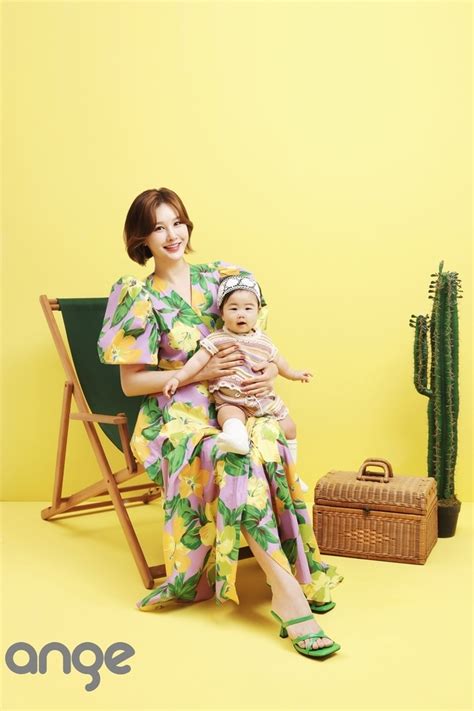 박은지 딸과 첫 동반 화보 2세 계획 한 명 더 낳을 수 있으면 좋겠지만