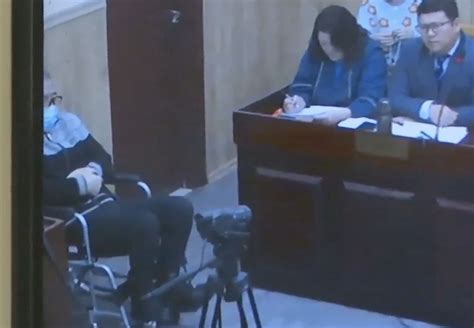 Төрийн нууцтай холбоотой баримт ярих тул Т Бадамжунайд холбогдох