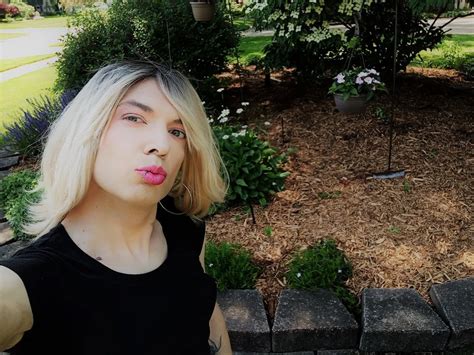 Sissy Street View 16 Nude Pics Xhamster