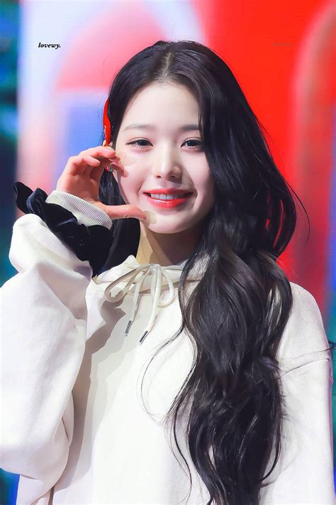아이브 장원영의 아이컨택 짤이 유난히 많은 이유 인스티즈 instiz 이슈 카테고리
