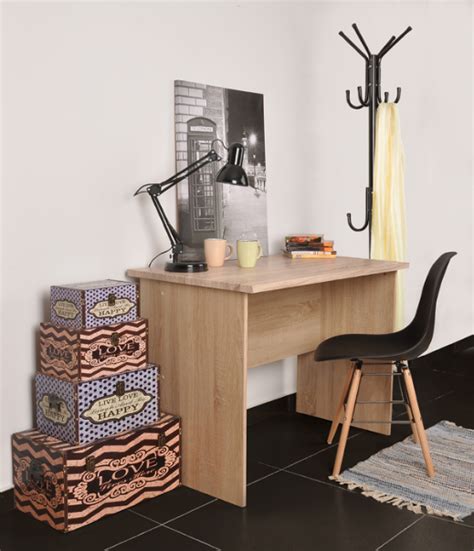 ΕΠΙΠΛΑ ΚΑΘΙΣΜΑΤΑ ΚΑΡΕΚΛΑ Modern ΜΕ ΞΥΛΙΝΑ ΠΟΔΙΑ ΣΕ ΜΑΥΡΟ ΧΡΩΜΑ