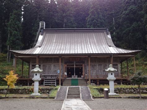今年の穢れを落とす 霊験あらたかな社寺や滝美人の湯をめぐるドライブ 岐阜県郡上市 トヨタ自動車のクルマ情報サイトGAZOO