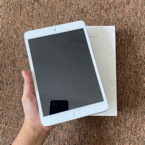 Jual Ipad Mini Wifi Gb Seken Silver Shopee Indonesia