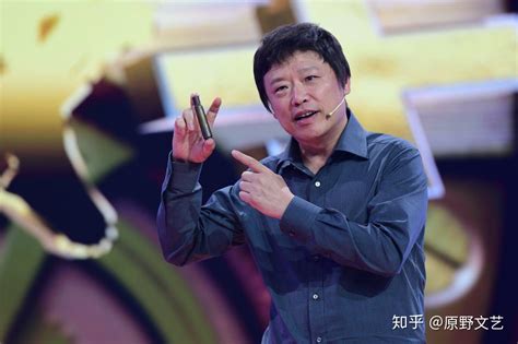 开学第一课董卿不合适应该谁来上 知乎
