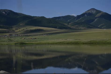 Цагаанхайрхан сумын албан ёсны зарын групп Facebook