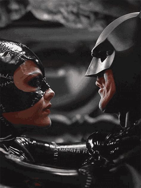 Batman Catwoman  များ Tenor
