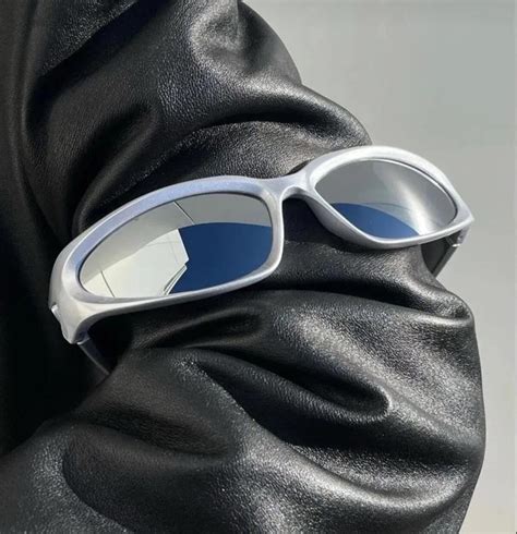 Silver Mirror Sunglasses Y2k Vintage Unisex Mens And Womens Eyewear
