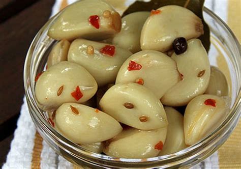 طرز تهیه ترشی سیر به ۳ روش پرطرفدار ستاره