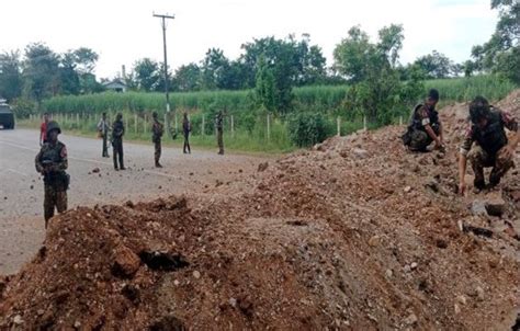 ပြင်ဦးလွင် နောင်ချို ကျောက်မဲ လားရှိုး ပြည်ထောင်စုလမ်းမကြီးပေါ်၌ Tnla အဖွဲ့နှင့် Pdf အမည်ခံ အကြမ