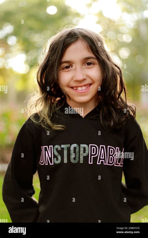 Cute Brunette Hi Res Stock Photography And Images Alamy